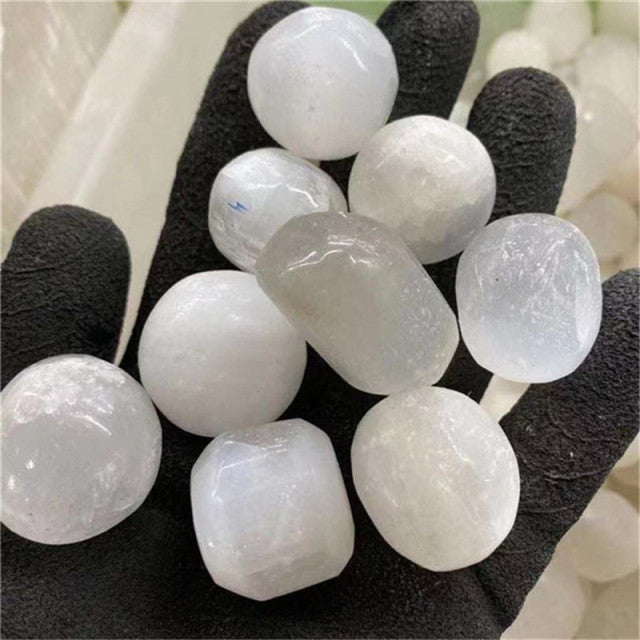 Pack of 5 selenite tumbled stone – Loveselenite